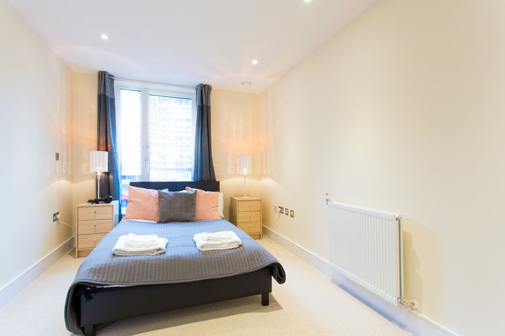 Two Bedroom Apartment in Limehouse in London | 2025 Updated prices ...
